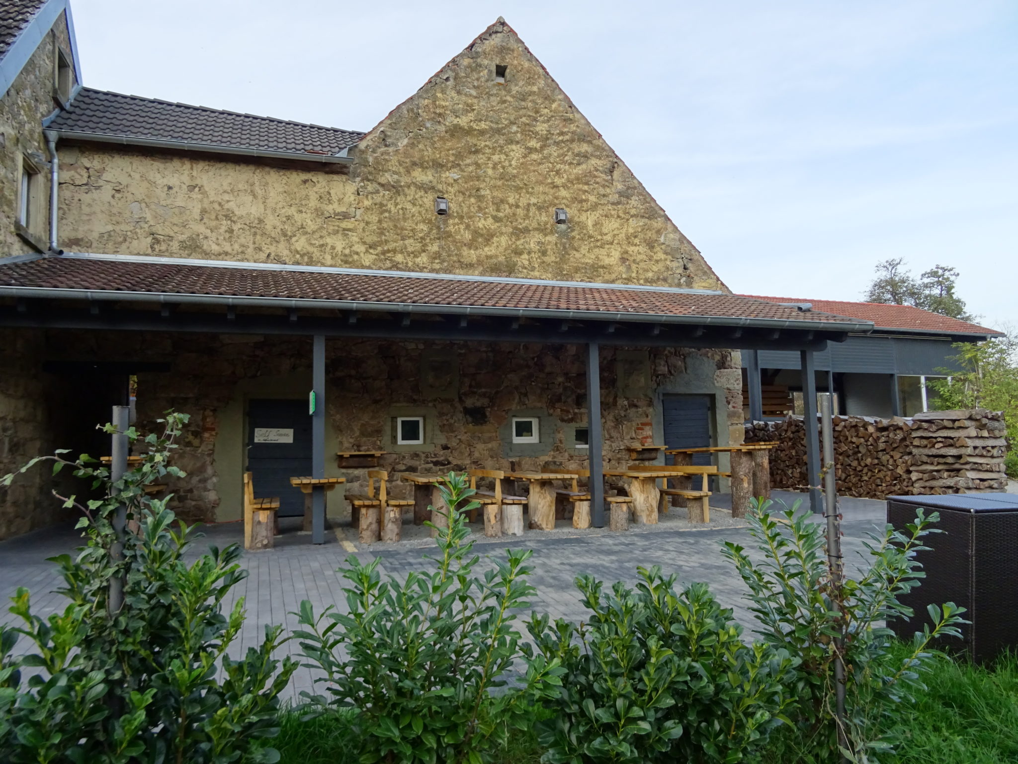 Eventscheune » Eventanlage Ö-Cappuccino mit Hotel & Restaurant